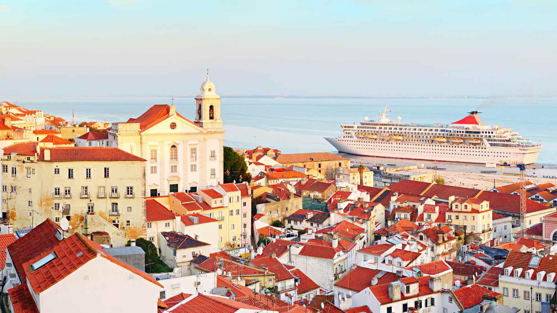 Lisbon Cruise Port Guide (2025): Terminals, Transfers & Things To Do