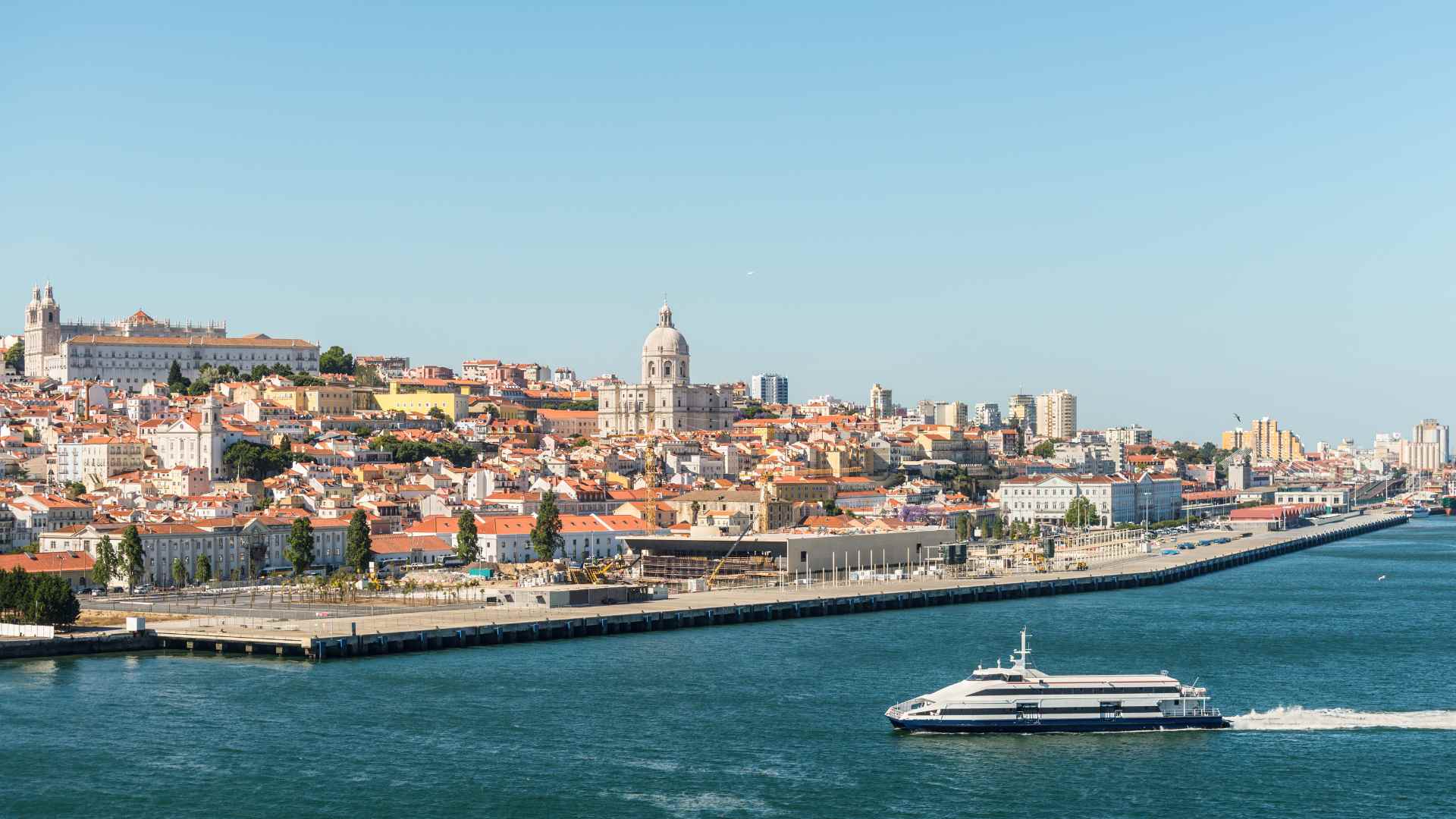Lisbon Cruise Port Guide (2025): Terminals, Transfers & Things To Do