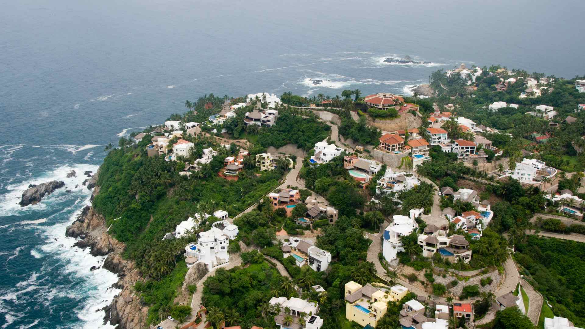 Manzanillo Cruise Port Guide (2025): Beaches, Miradores & Day Trips