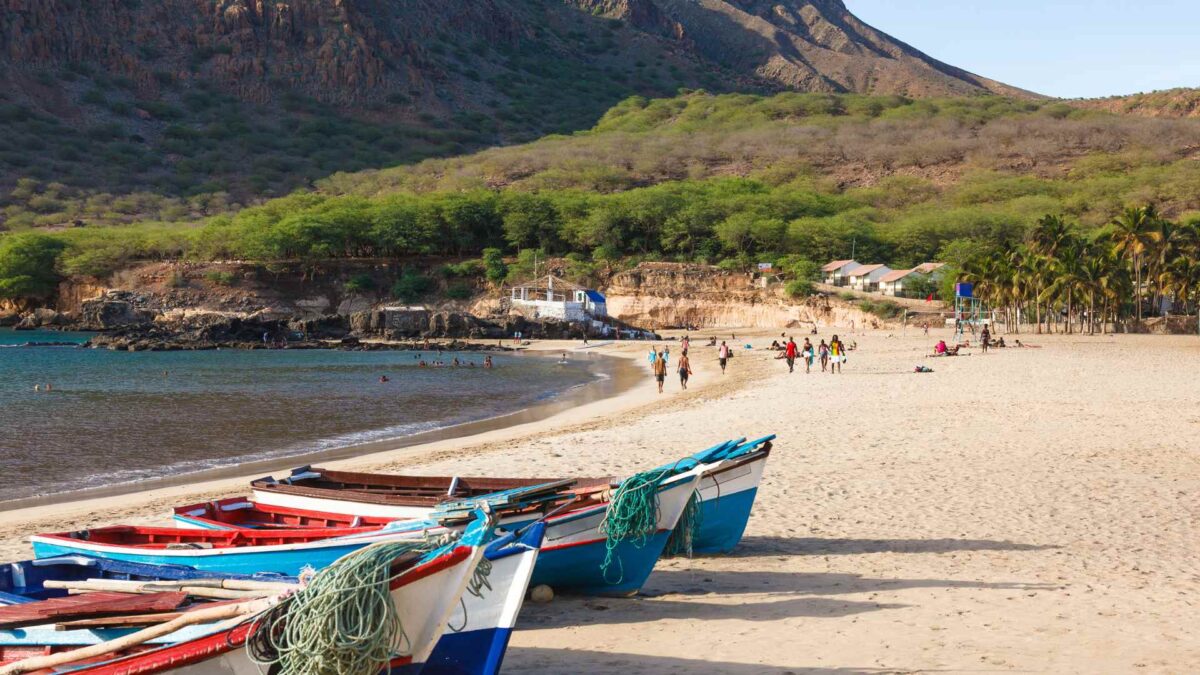 Mindelo (São Vicente) Cruise Port Guide (2025): Beaches, Music & Tours