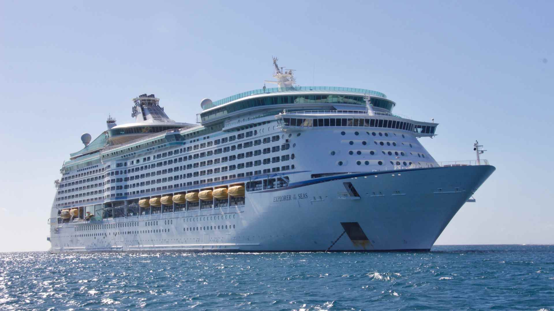 Nice (Villefranche) Cruise Port Guide (2025): Tender Tips & Top Sights