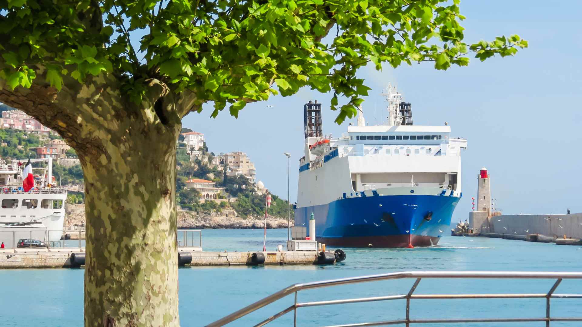 Nice (Villefranche) Cruise Port Guide (2025): Tender Tips & Top Sights