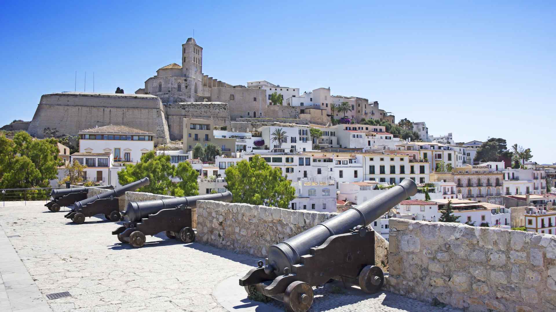 Port Vila Cruise Port Guide (2025): Markets, Mele Cascades & Day Trips