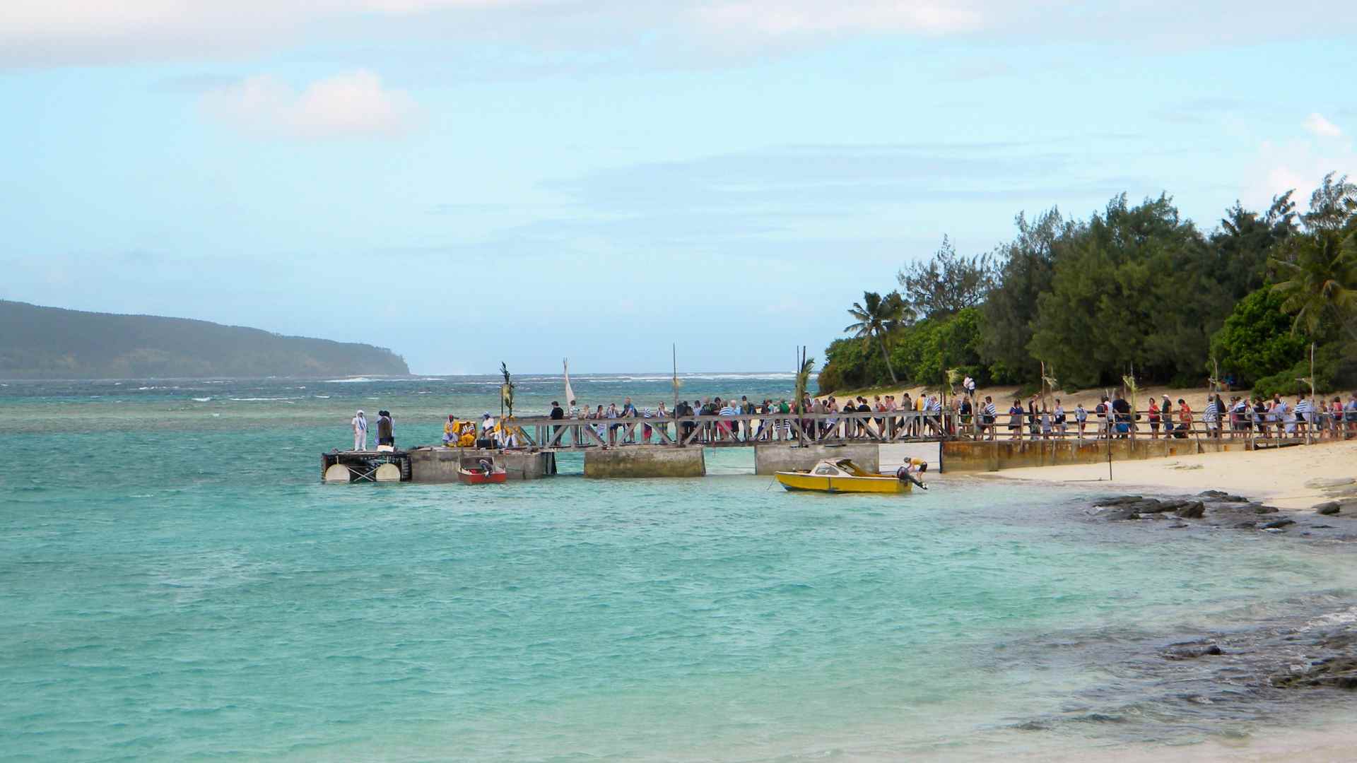 Wala Island Cruise Port Guide (2025): Cultural Experiences, Beach & Snorkel