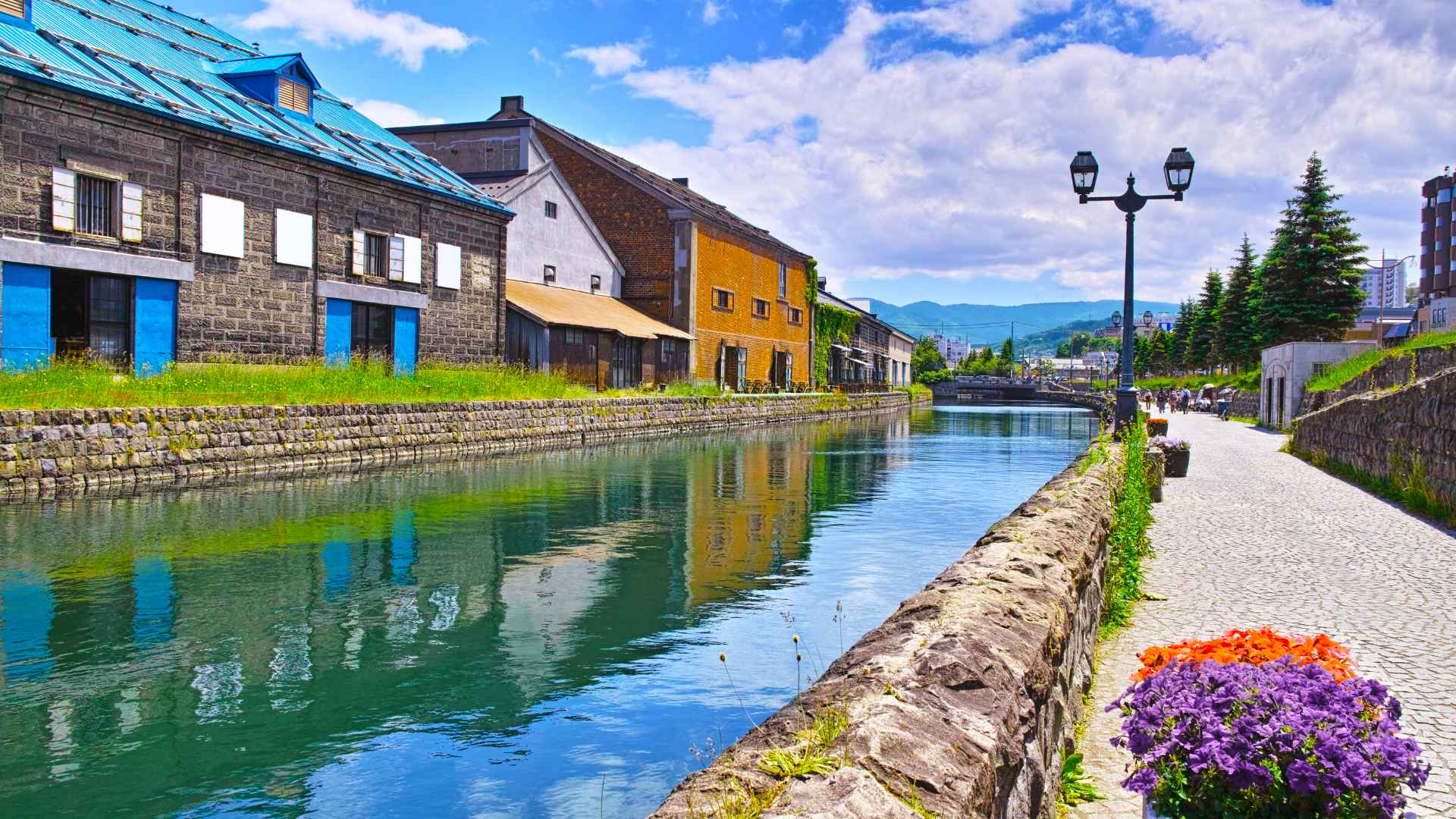 Otaru Cruise Port Guide (2025): Canal, Glassworks & Day Trips